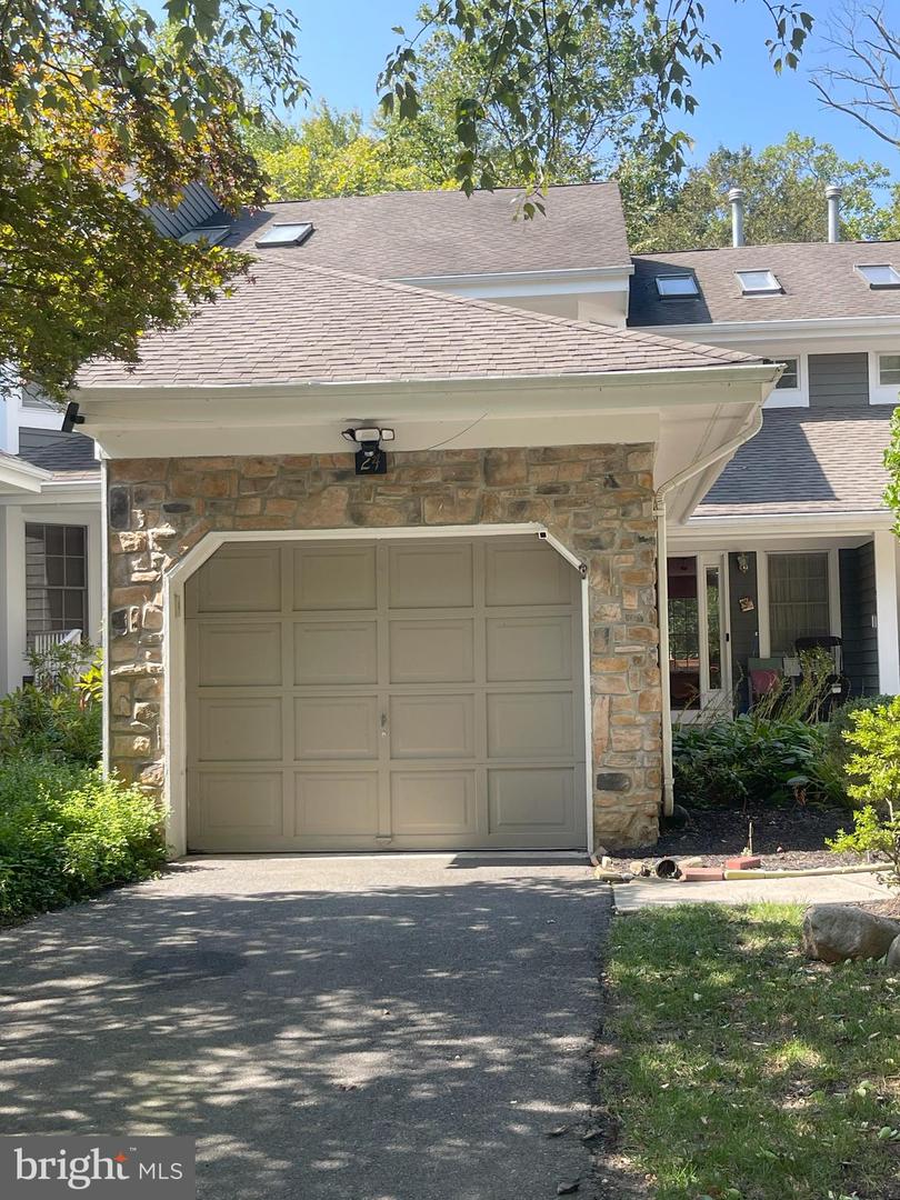 24 Ginger Ct, Princeton, NJ 08540 - MLS NJMX2010560 - Coldwell Banker
