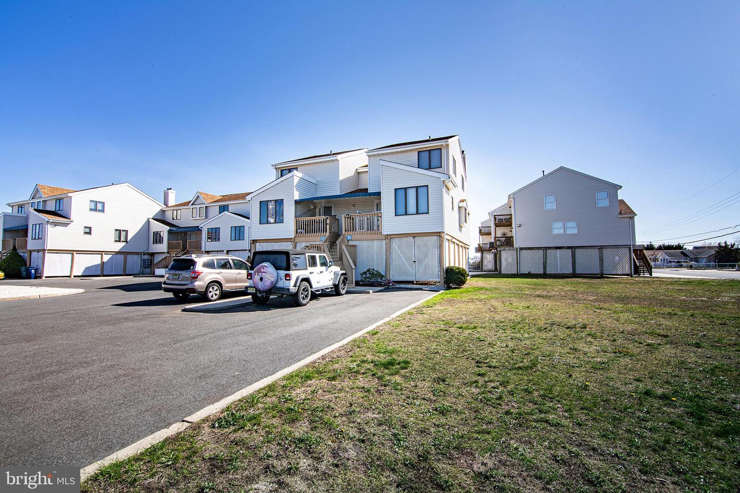 15 W Playhouse Dr, Little Egg Harbor, NJ 08087 - MLS NJOC2033122 ...