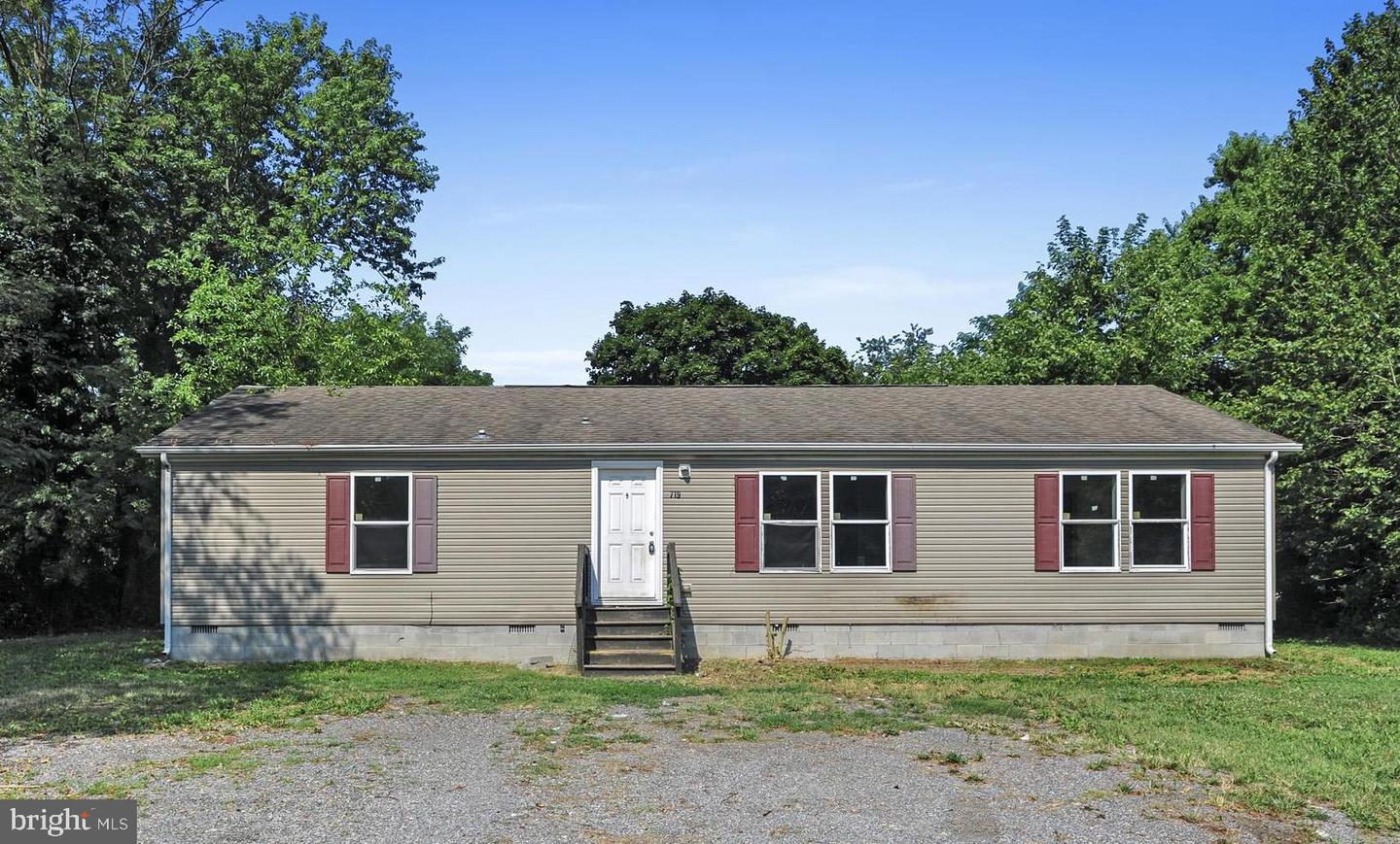 719 Hopewell Dr, Clayton, DE 19938 - MLS DEKT2029504 - Coldwell Banker