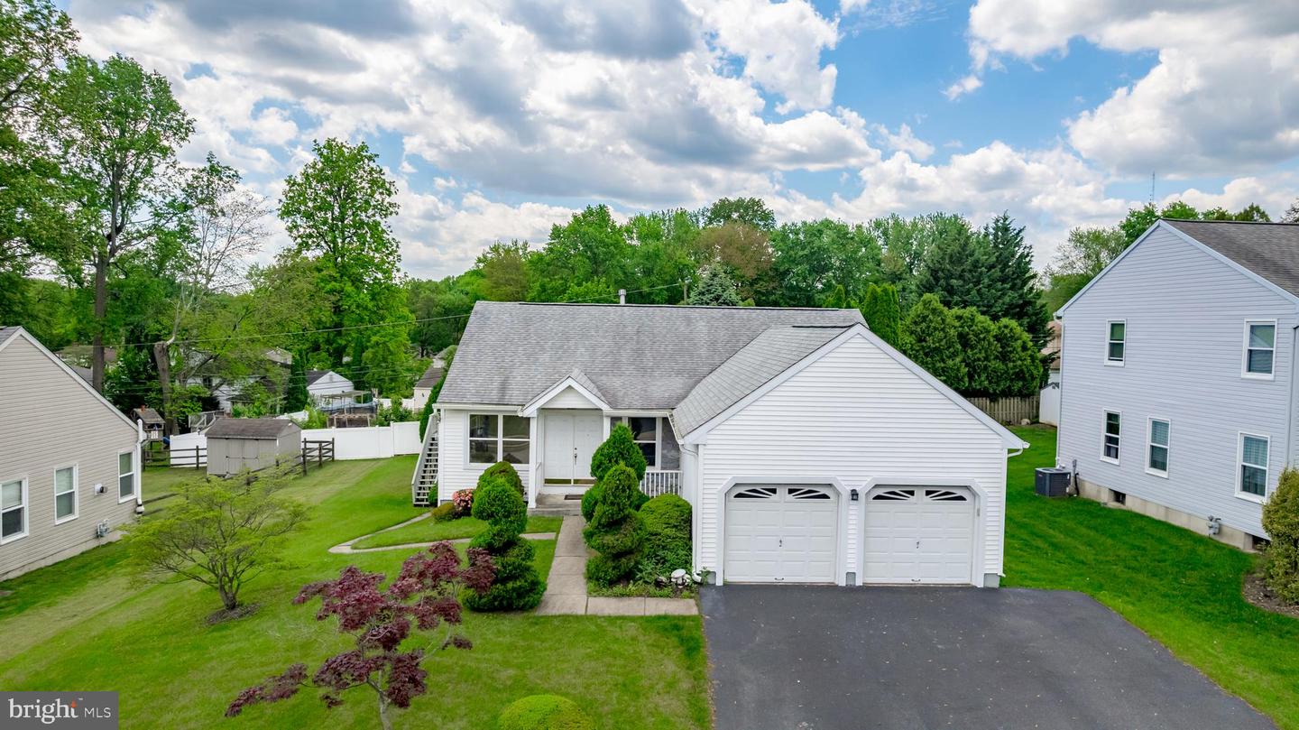 207 Beau Tree Dr, Wilmington, DE 19810 - MLS DENC2081656 - Coldwell Banker