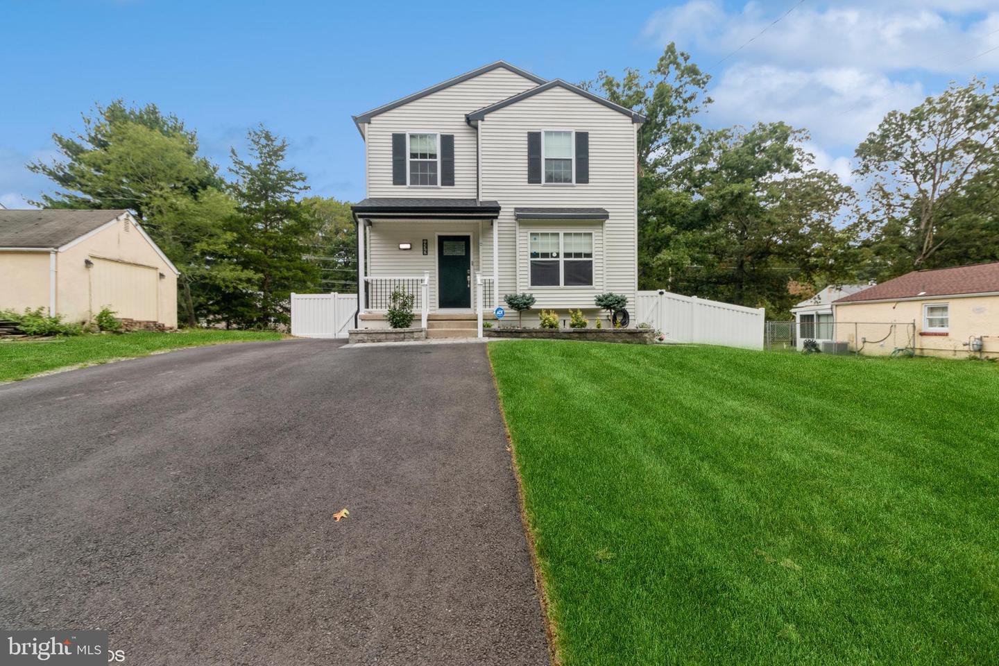 435 S Carlton St, Lindenwold, NJ 08021 - MLS NJCD2056112 - Coldwell Banker