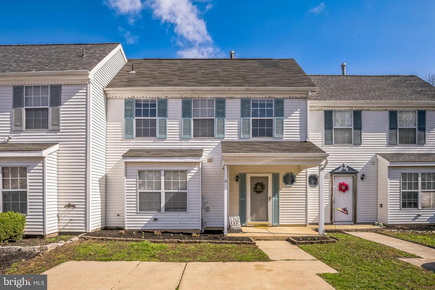 10 Jamie Ct, Clementon, NJ 08021 - MLS NJCD2089084 - Coldwell Banker