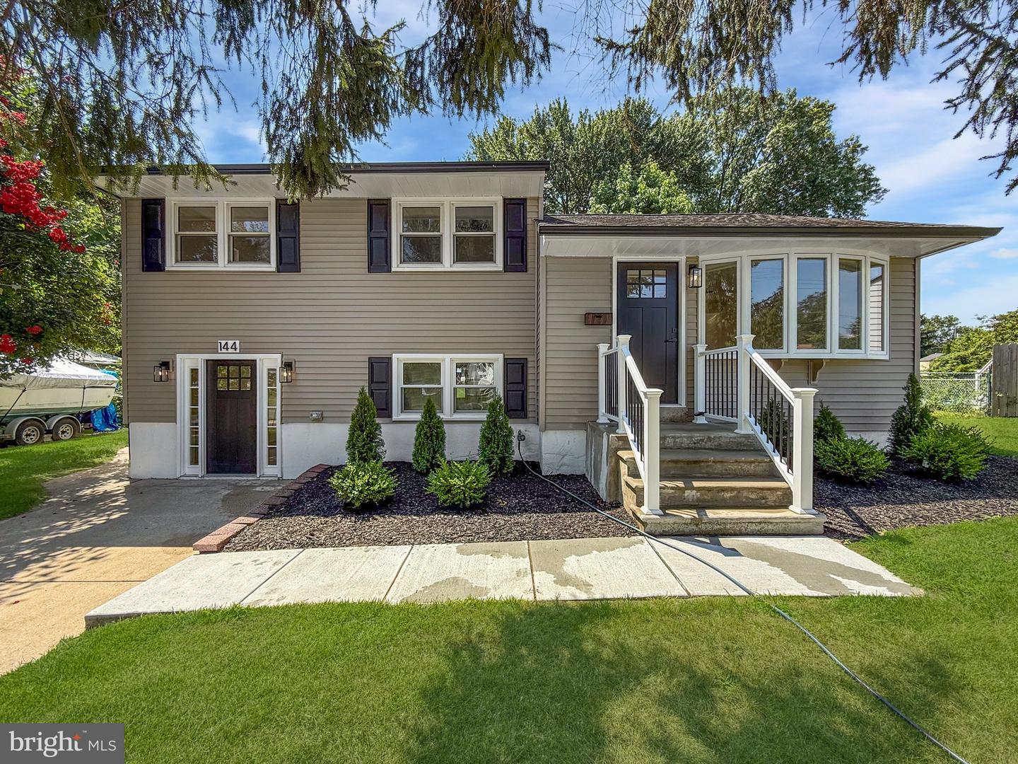 144 Edwards Dr, Gloucester City, NJ 08030 - MLS NJCD2101884 - Coldwell ...