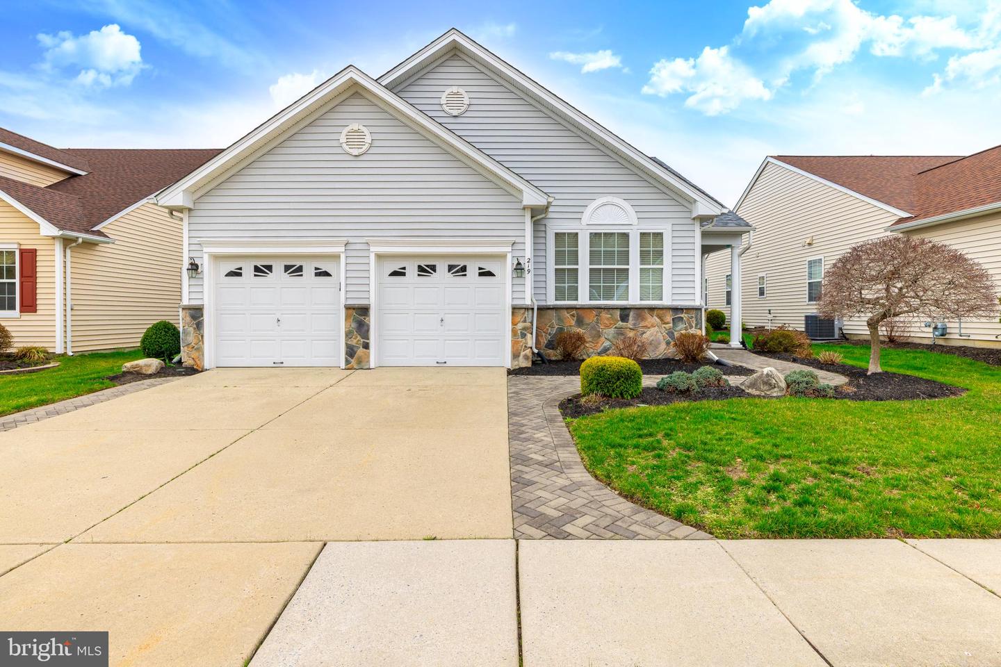 219 Night Hawk Cir, West Deptford, NJ 08086 - MLS NJGL2055052 ...