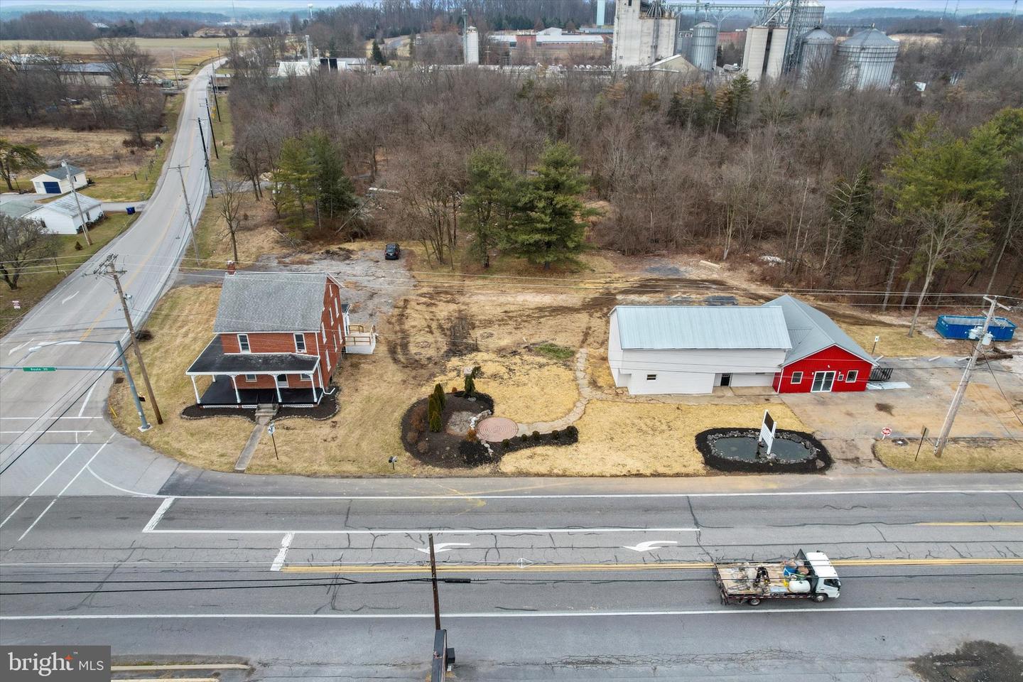 2518 & 2520 York Rd, Gettysburg, PA 17325 - MLS PAAD2007836 - Coldwell ...