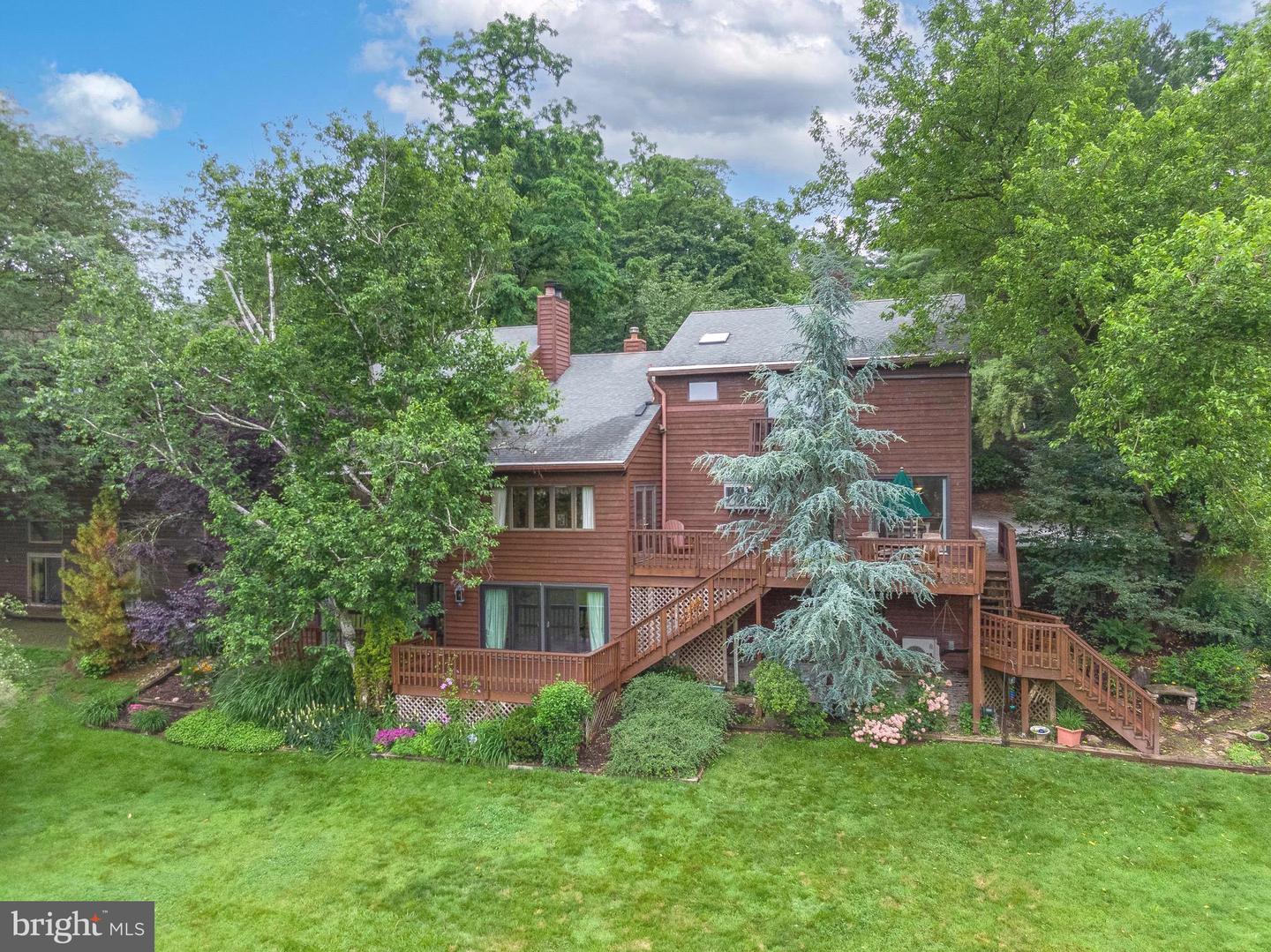 16 Golfview Ln, Reading, PA 19606 - MLS PABK2058900 - Coldwell Banker