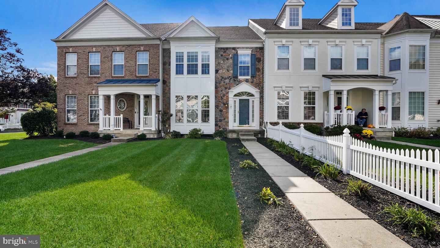 181 Pipers Inn Dr, Fountainville, PA 18923 - MLS PABU2058722 - Coldwell ...