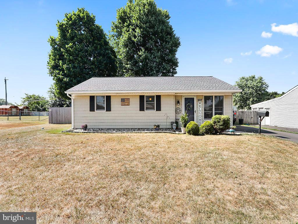 207 Allendale Dr, Morrisville, PA 19067 - MLS PABU2073716 - Coldwell Banker