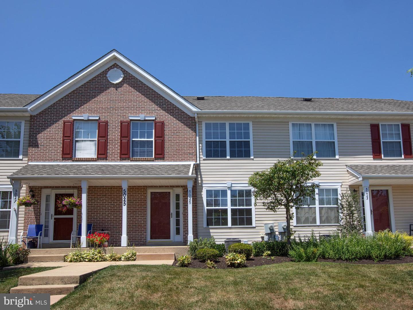 5025 Rebecca Fell Dr, Doylestown, PA 18902 - MLS PABU2075602 - Coldwell ...