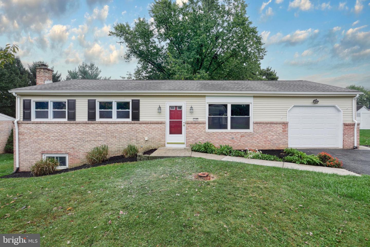 129 Holly Dr, Mechanicsburg, PA 17055 - MLS PACB2035470 - Coldwell Banker