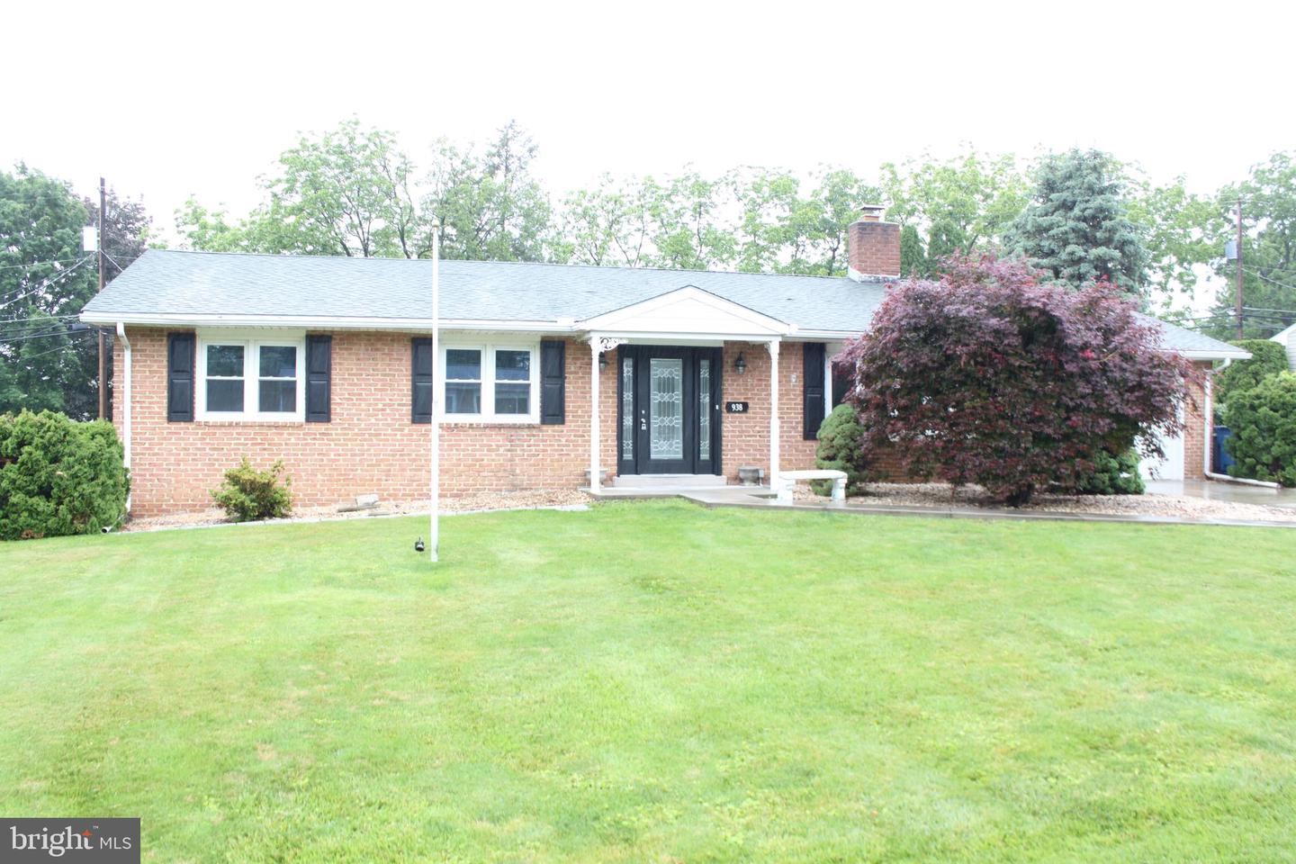 938 Emily Dr, Mechanicsburg, PA 17055 - MLS PACB2042436 - Coldwell Banker