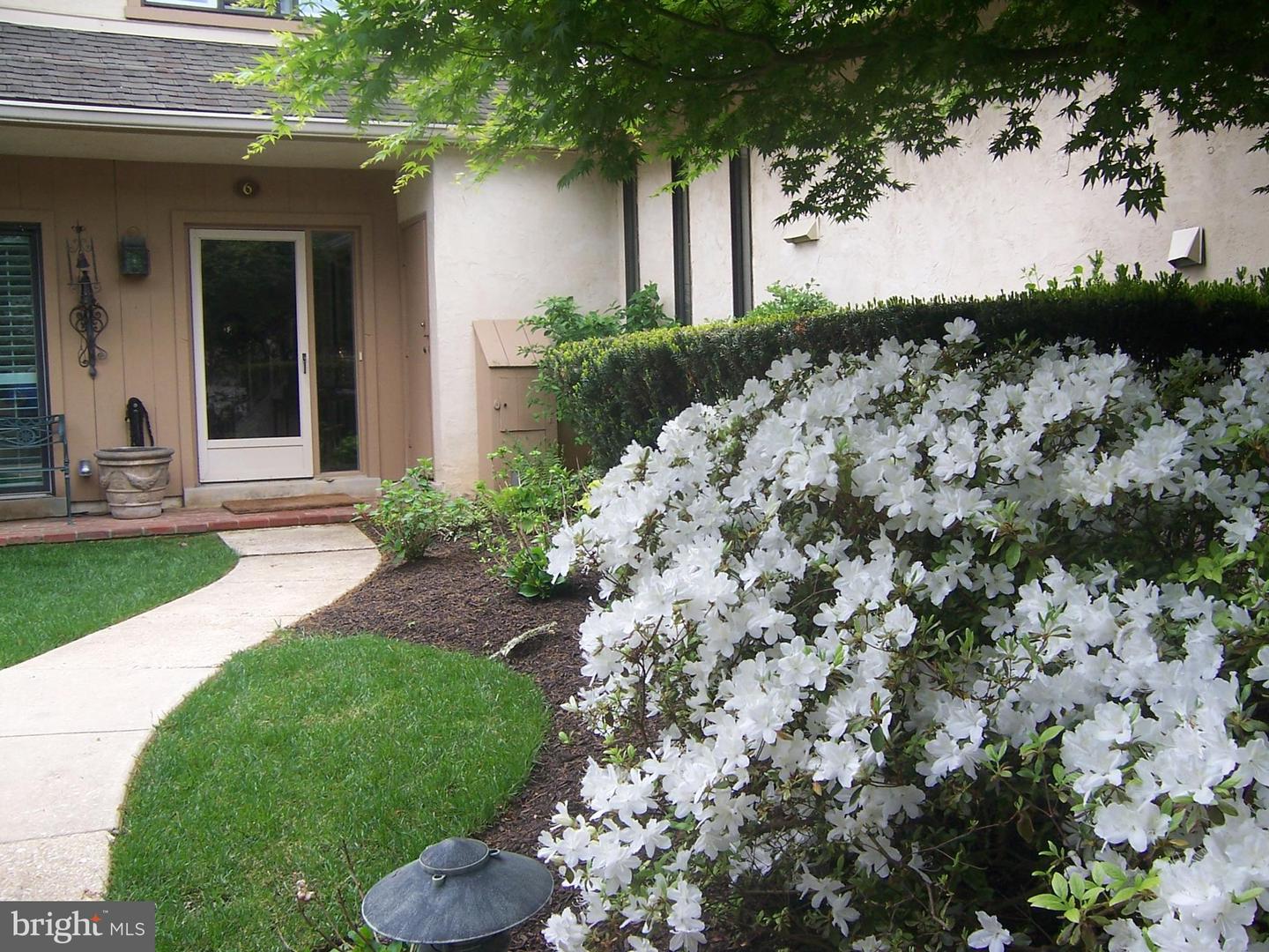 42 Rampart Dr, Chesterbrook, PA 19087 - MLS PACT2024386 - Coldwell Banker