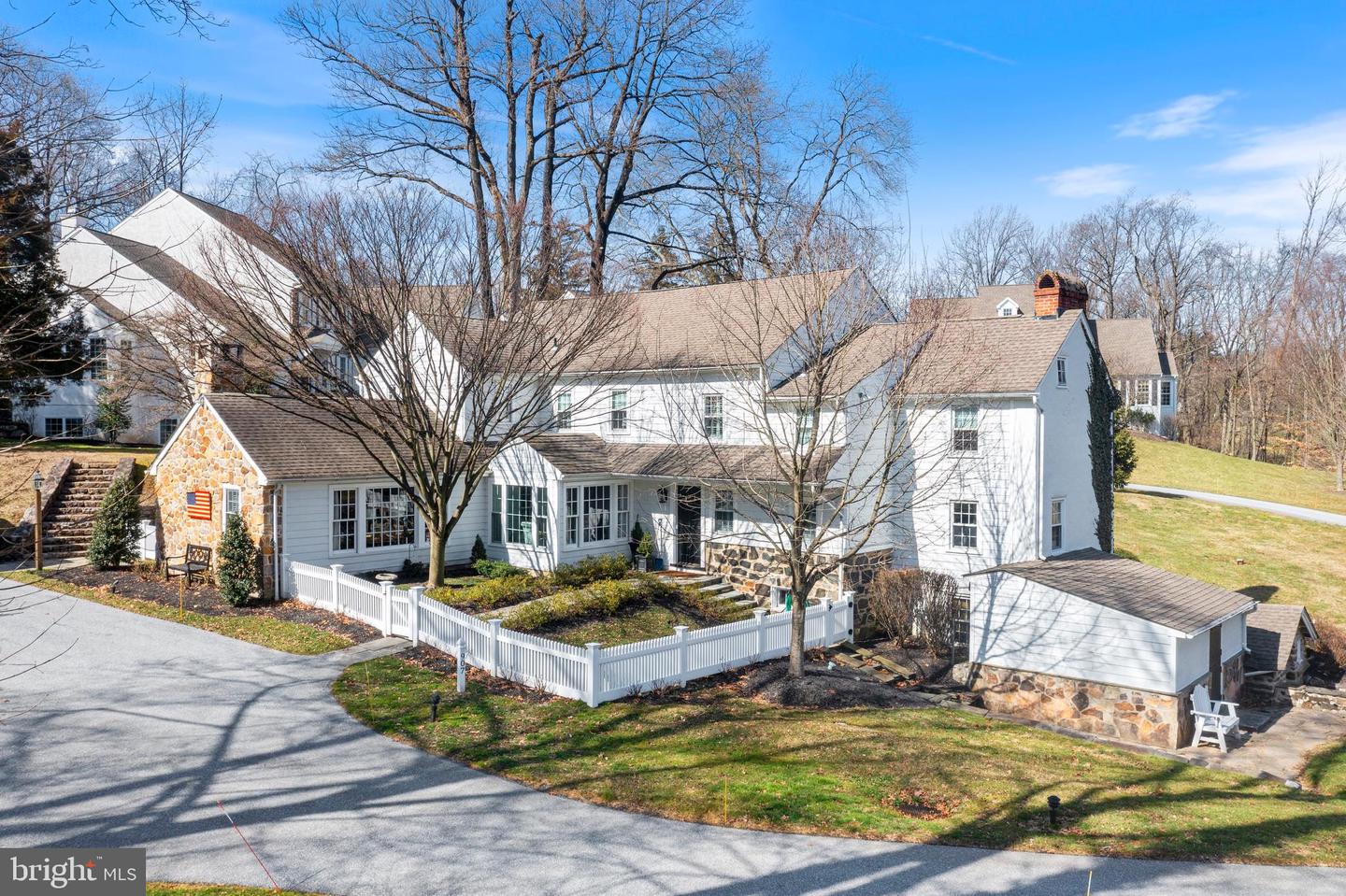 907 Sorrell Hill Dr, Malvern, PA 19355 - MLS PACT2070284 - Coldwell Banker