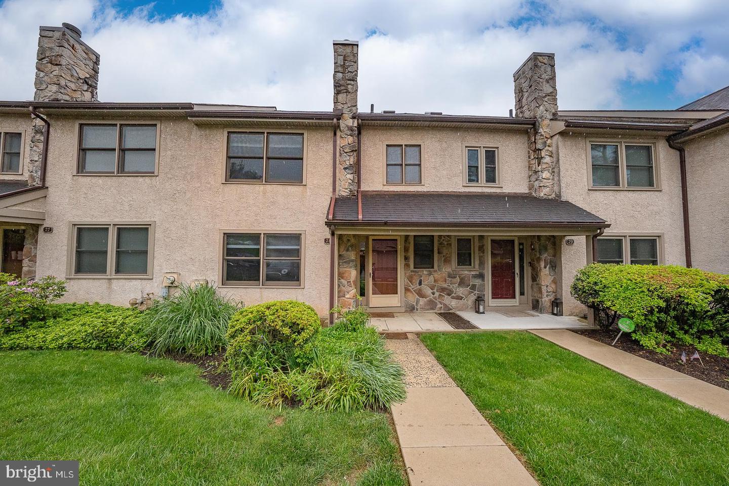 28 Woodstream Dr, Chesterbrook, PA 19087 - MLS PACT2098494 - Coldwell ...