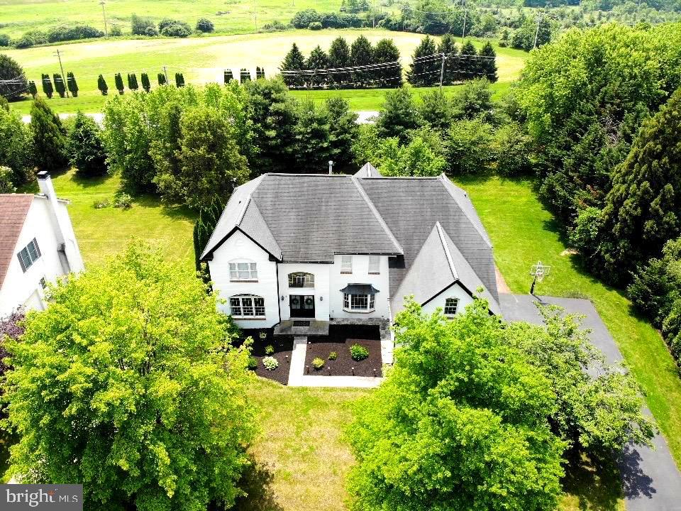8 Corbin Dr, Exton, PA 19341 - MLS PACT2100180 - Coldwell Banker
