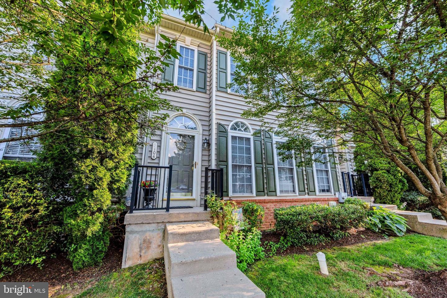 3104 King Ln, Phoenixville, PA 19460 - MLS PACT2102376 - Coldwell Banker