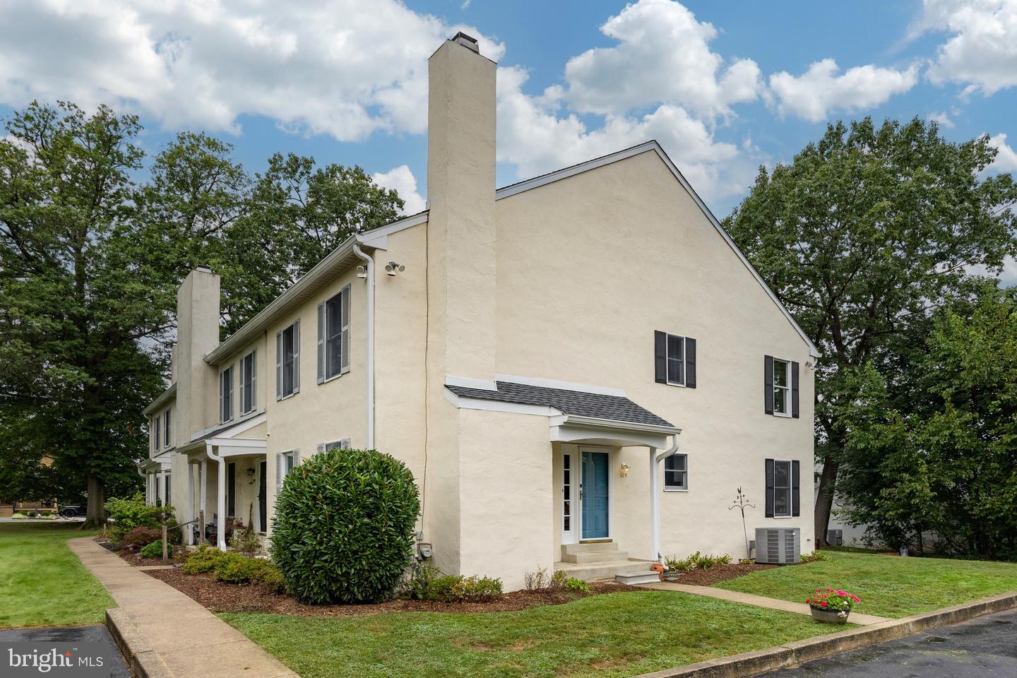105 S Village Ave, Exton, PA 19341 - MLS PACT2106156 - Coldwell Banker