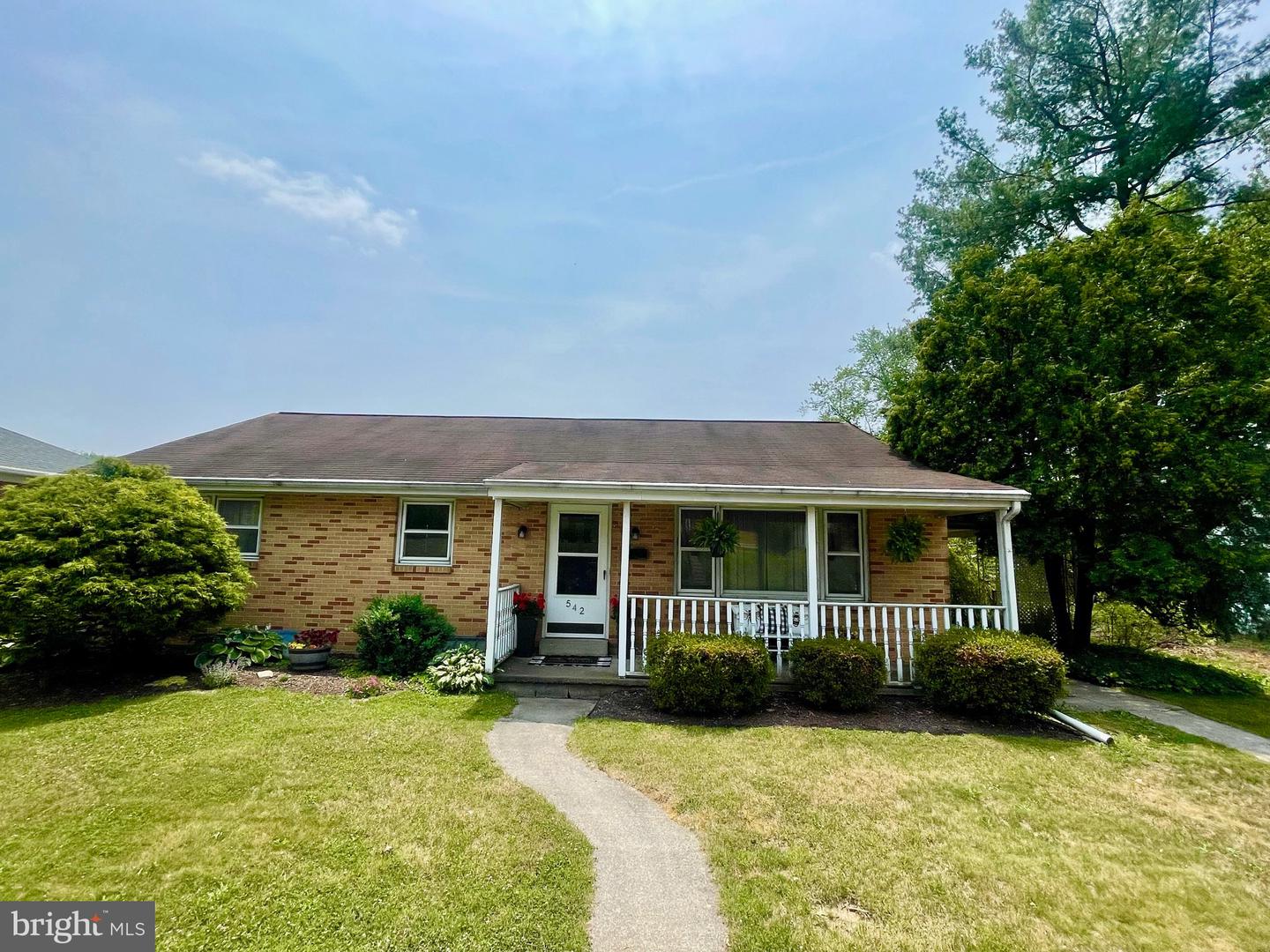 542 W Areba Ave, Hershey, PA 17033 - MLS PADA2023922 - Coldwell Banker