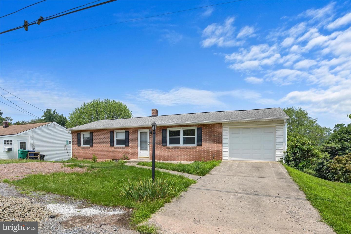 5608 Devon Dr, Harrisburg, PA 17112 - MLS PADA2025230 - Coldwell Banker