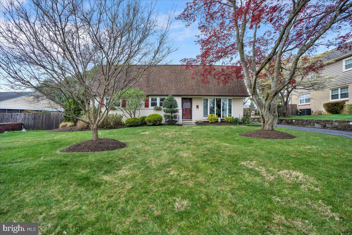 2978 Eastburn Ave, Broomall, PA 19008 - MLS PADE2063856 - Coldwell Banker