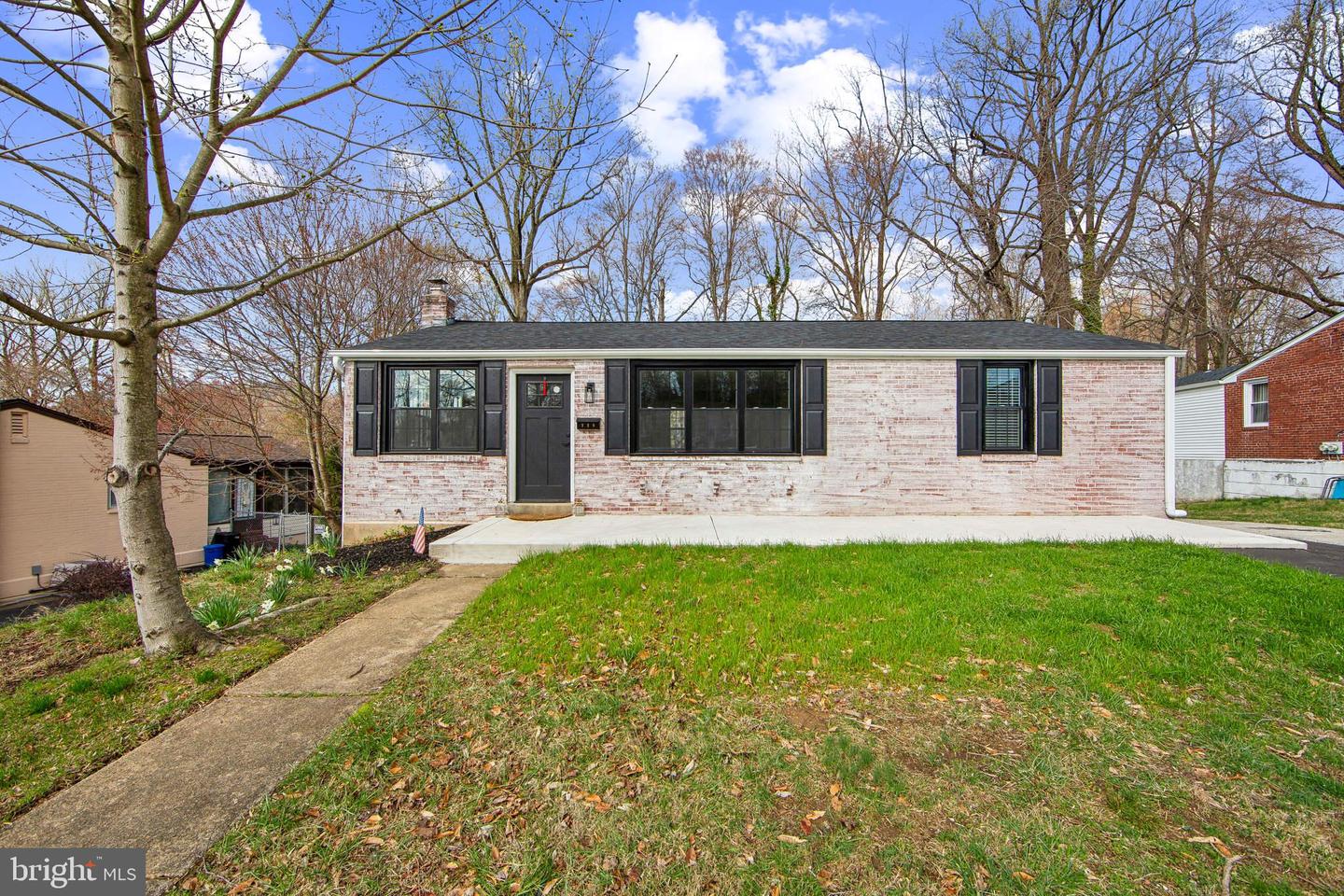 128 Harmil Rd, Broomall, PA 19008 - MLS PADE2086774 - Coldwell Banker