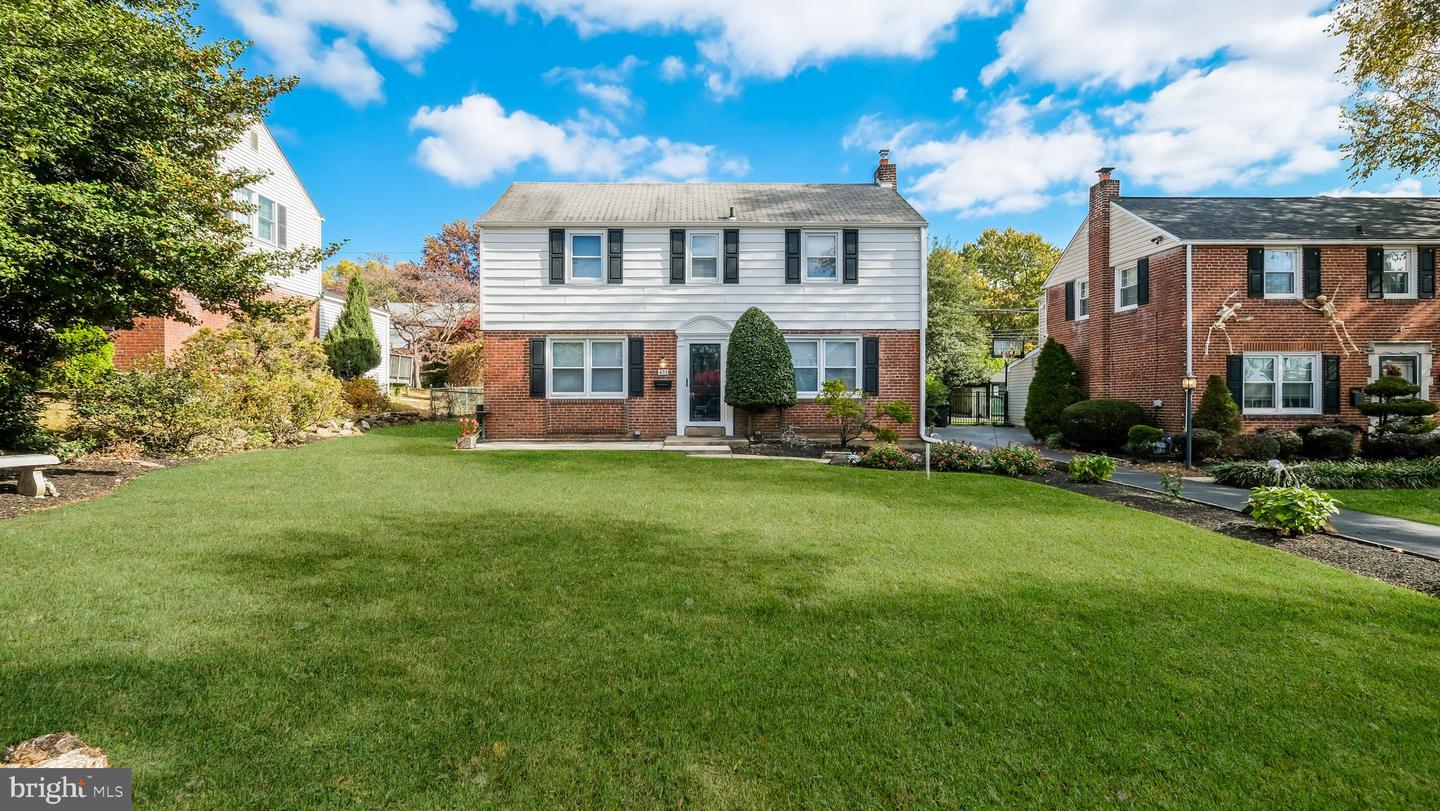 403 Brentwood Rd, Havertown, PA 19083 - MLS PADE2102600 - Coldwell Banker