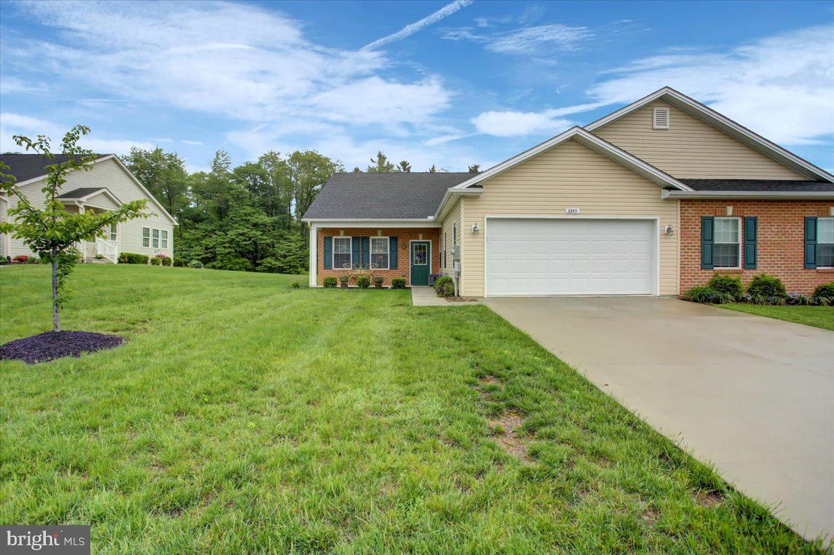 3245 Portrait Way, Chambersburg, PA 17202 - MLS PAFL2027152 - Coldwell ...