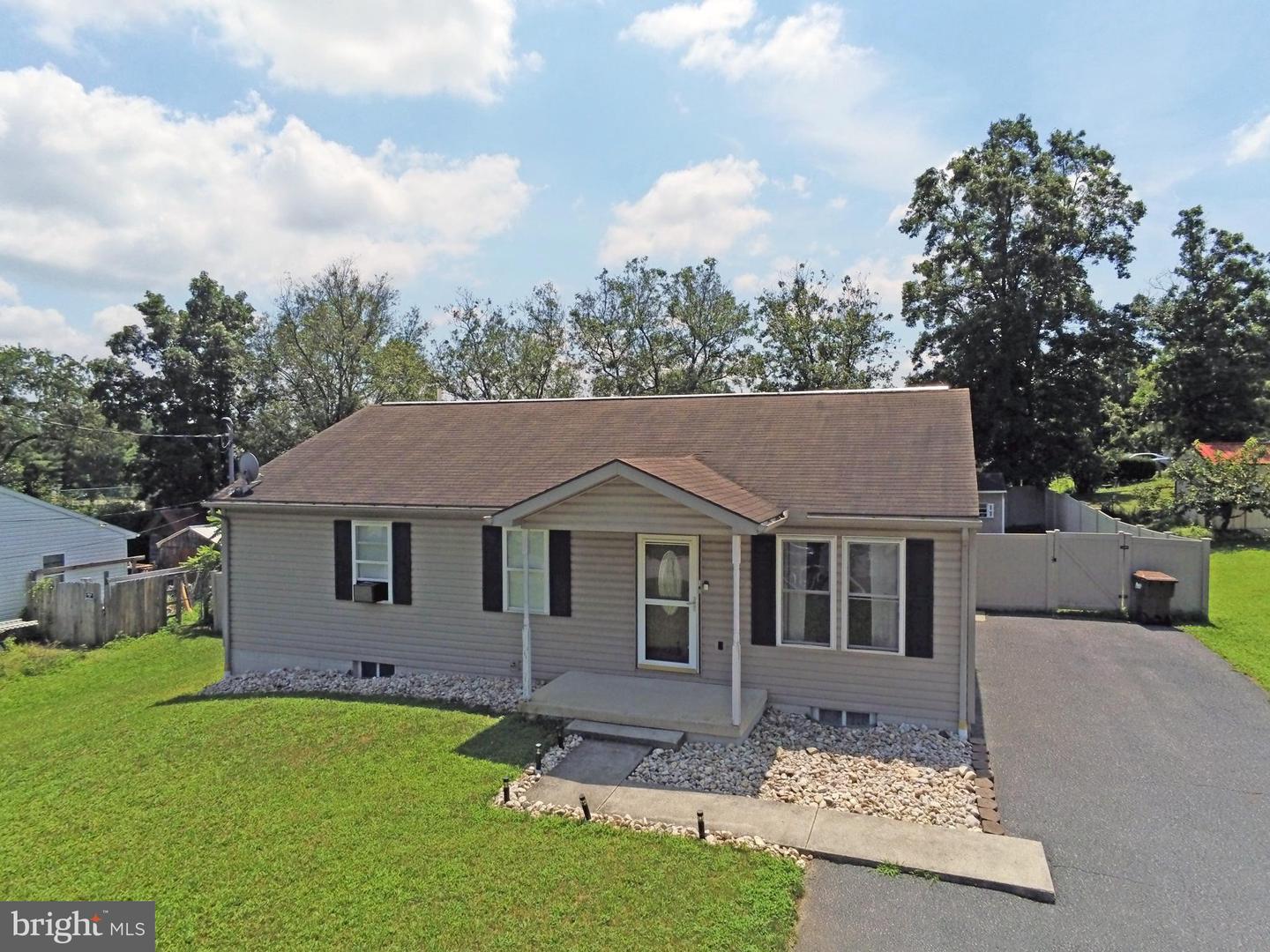 668 Suburban Dr, Chambersburg, PA 17202 - MLS PAFL2028458 - Coldwell Banker