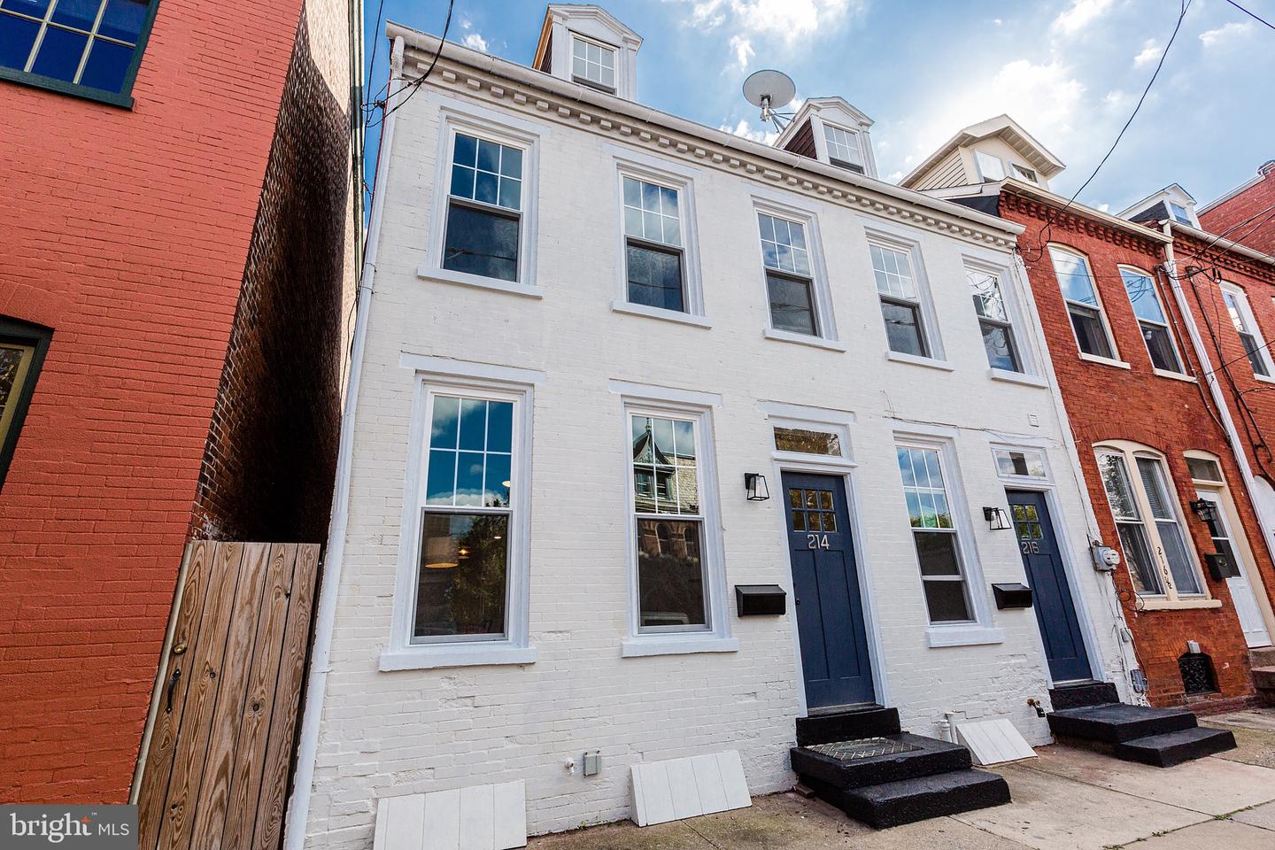 214 W James St, Lancaster, PA 17603 - MLS PALA2025440 - Coldwell Banker