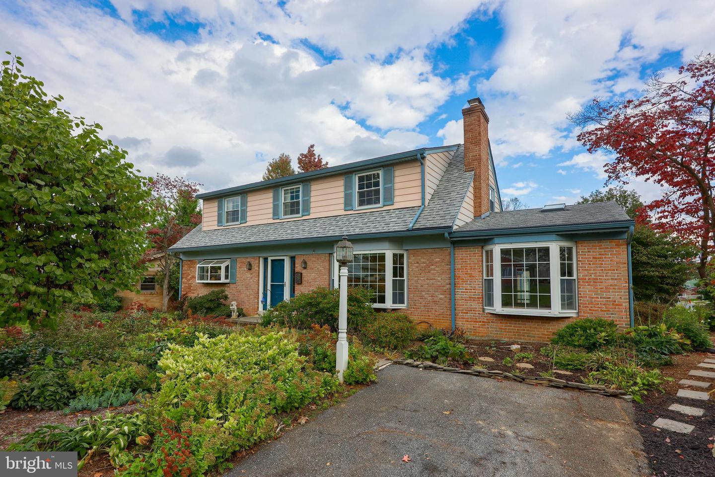 1521 Fellowship Dr, Lancaster, PA 17601 - MLS PALA2042658 - Coldwell Banker