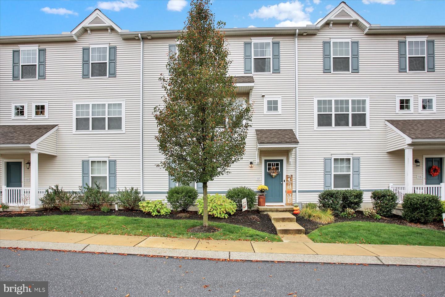 327 Cabot Cir, Willow Street, PA 17584 - MLS PALA2043082 - Coldwell Banker