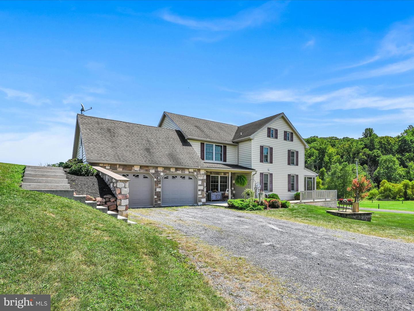 130 Pine View Dr, Denver, PA 17517 - MLS PALA2057374 - Coldwell Banker