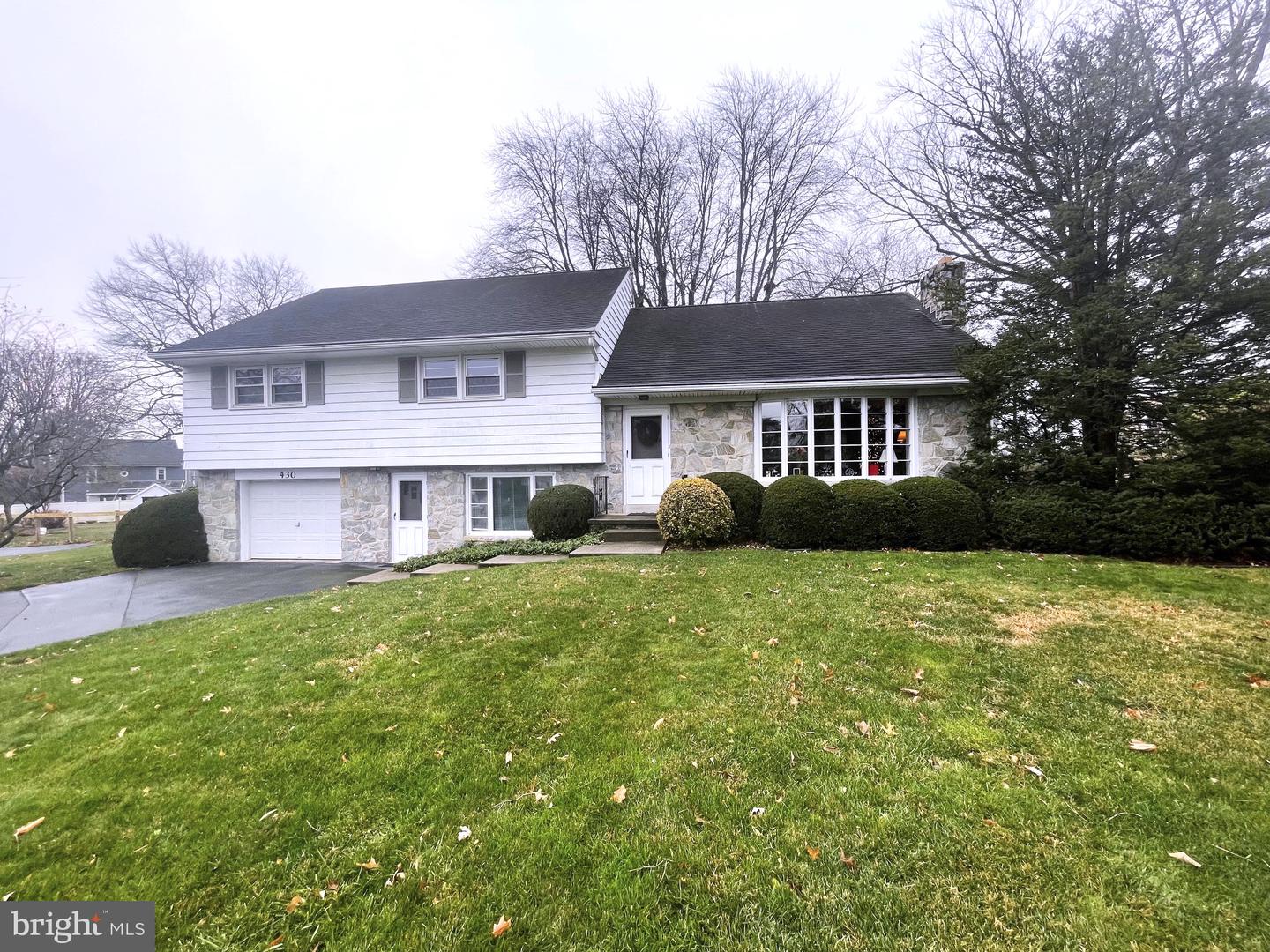430 Ruth Ridge Dr, Lancaster, PA 17601 - MLS PALA2061794 - Coldwell Banker