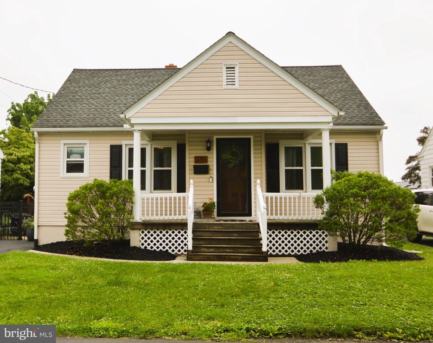 230 E Ferdinand St, Manheim, PA 17545 - MLS PALA2071334 - Coldwell Banker