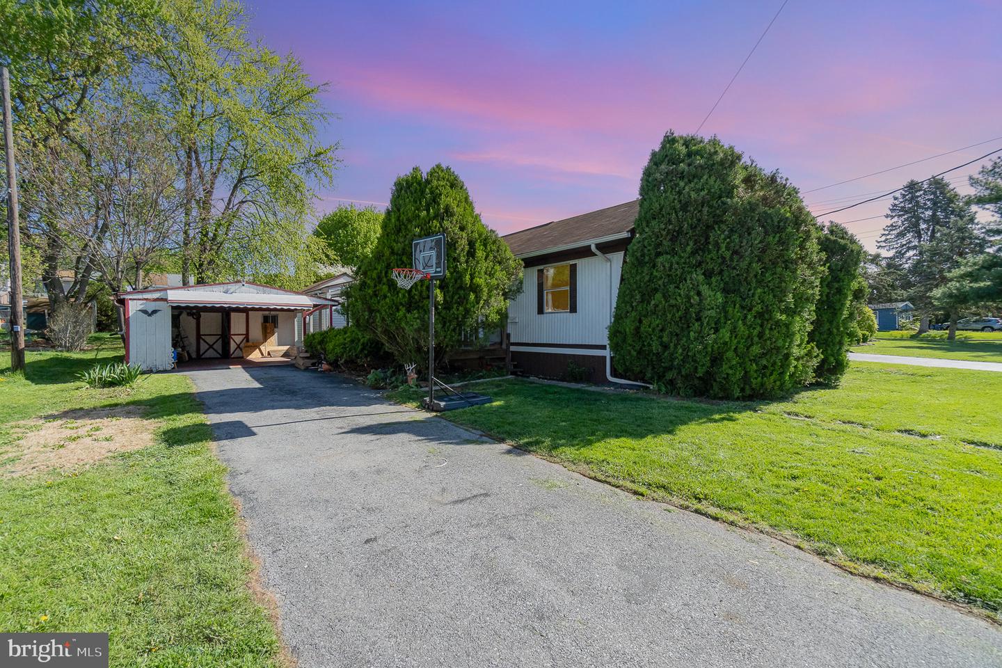 2405 Mifflin St, Lebanon, PA 17046 - MLS PALN2020036 - Coldwell Banker