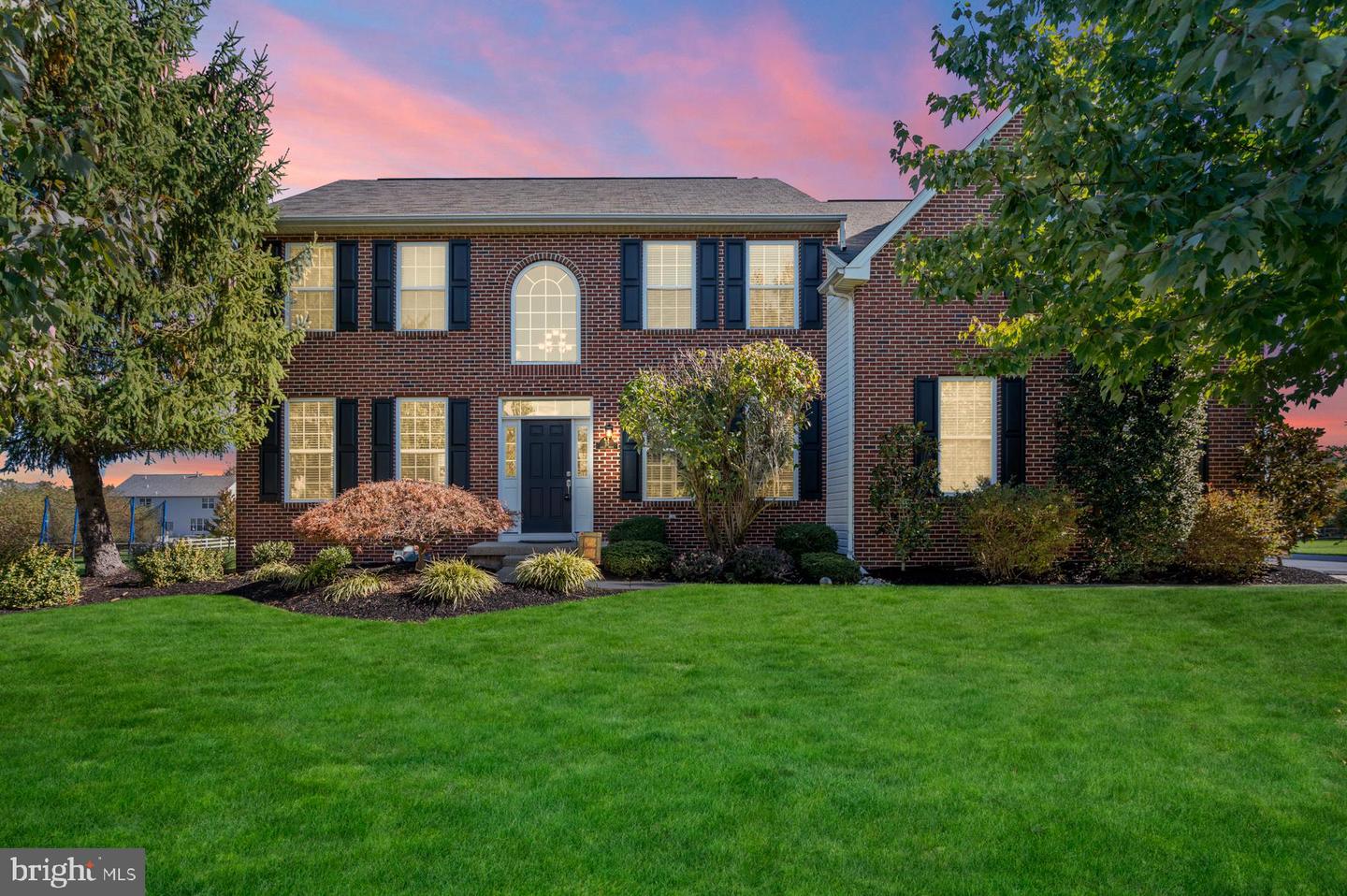 37 Ashley Dr, Schwenksville, PA 19473 - MLS PAMC2055264 - Coldwell Banker