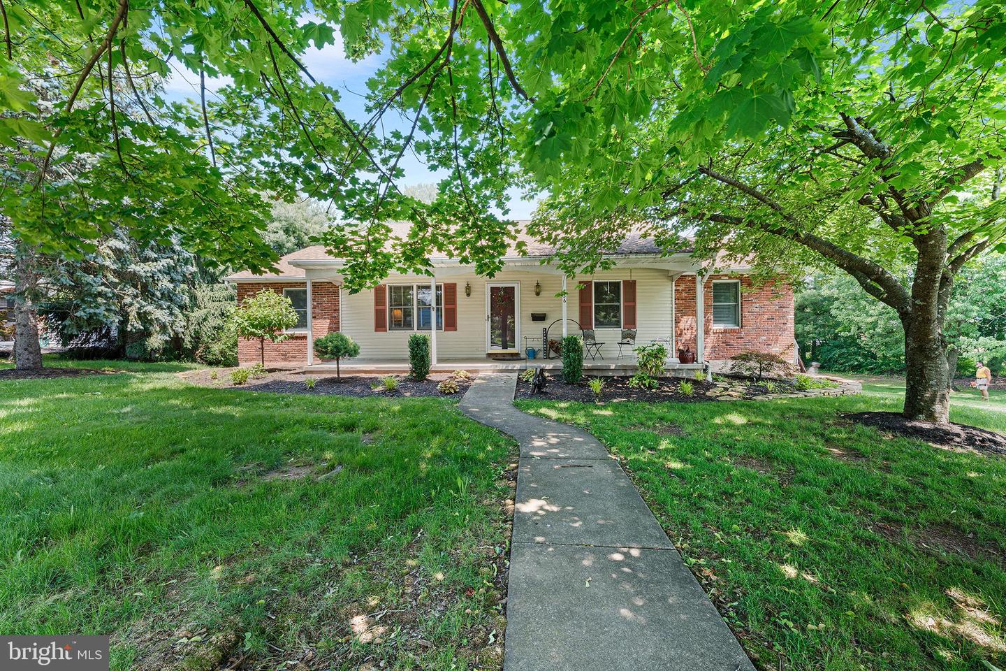 136 Main St, Red Hill, PA 18076 - MLS PAMC2144480 - Coldwell Banker