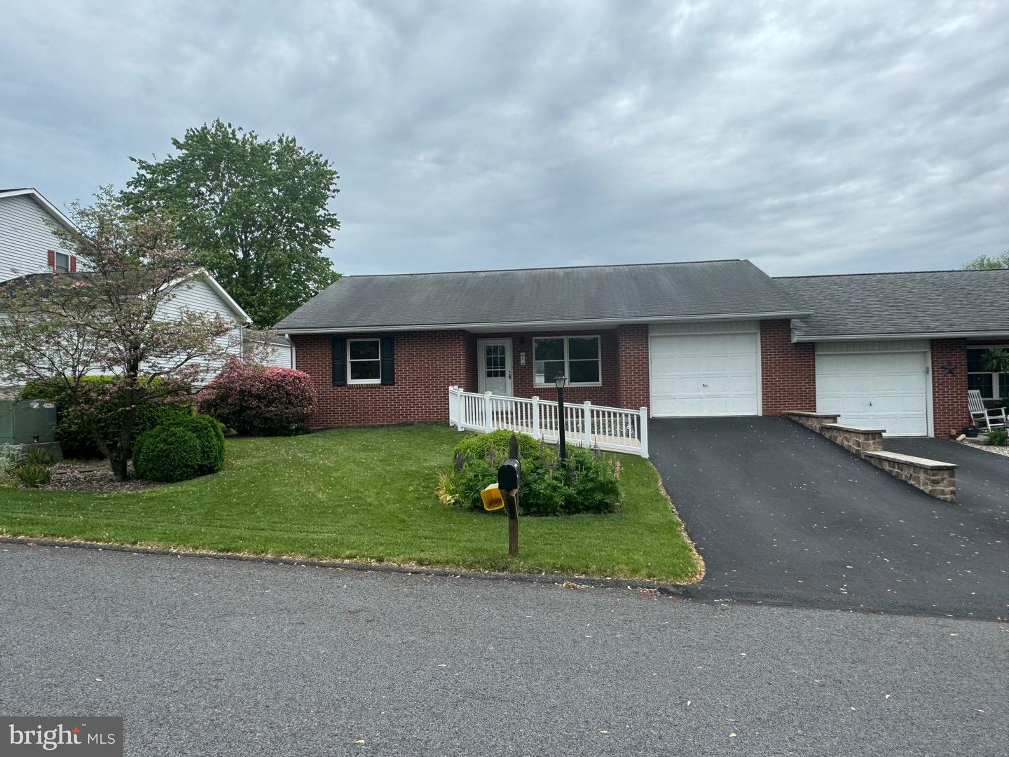 8 Kelly Dr, Lewistown, PA 17044 - MLS PAMF2028728 - Coldwell Banker