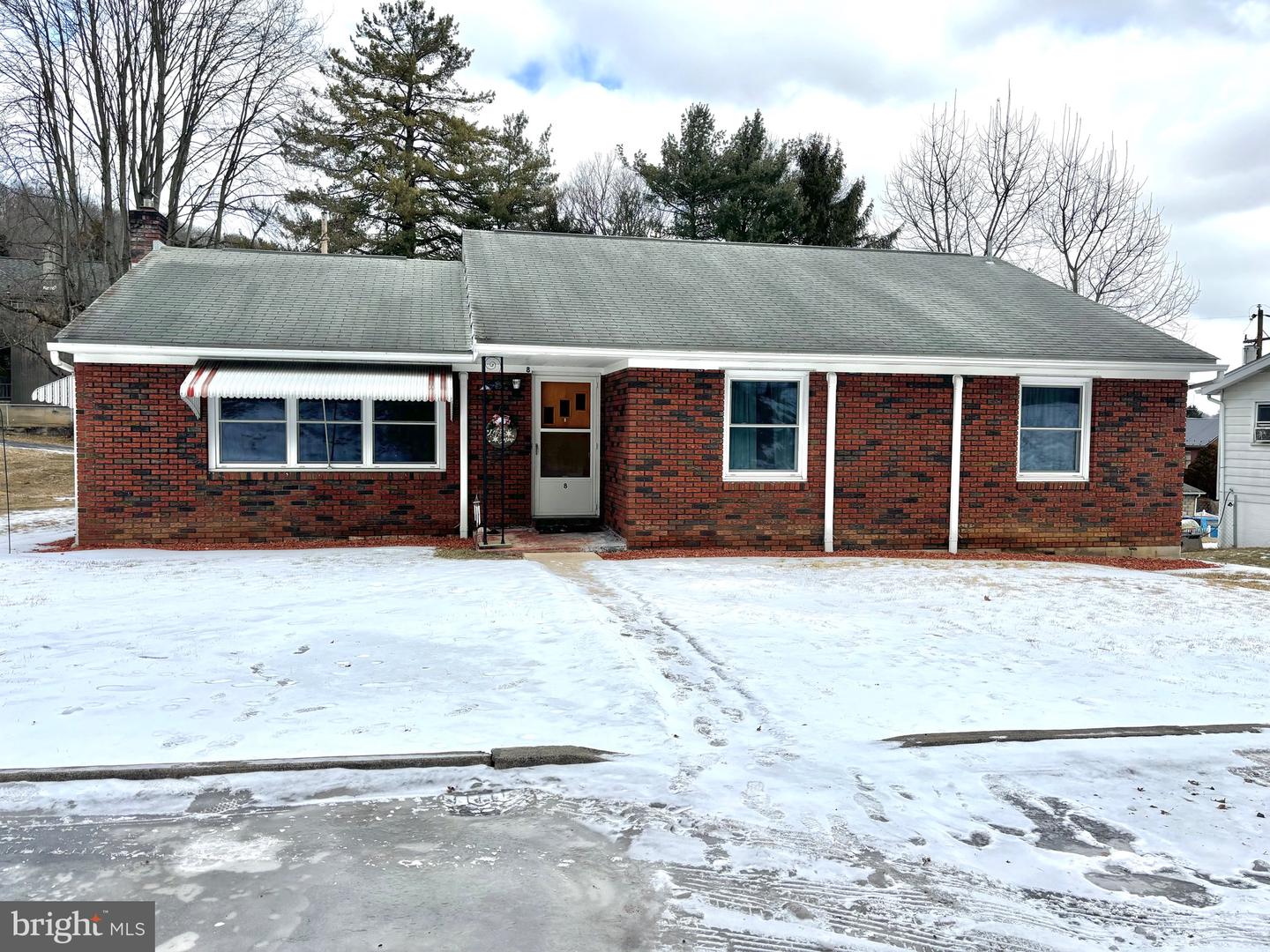 8 Pine Park Dr, Lewistown, PA 17044 - MLS PAMF2051808 - Coldwell Banker