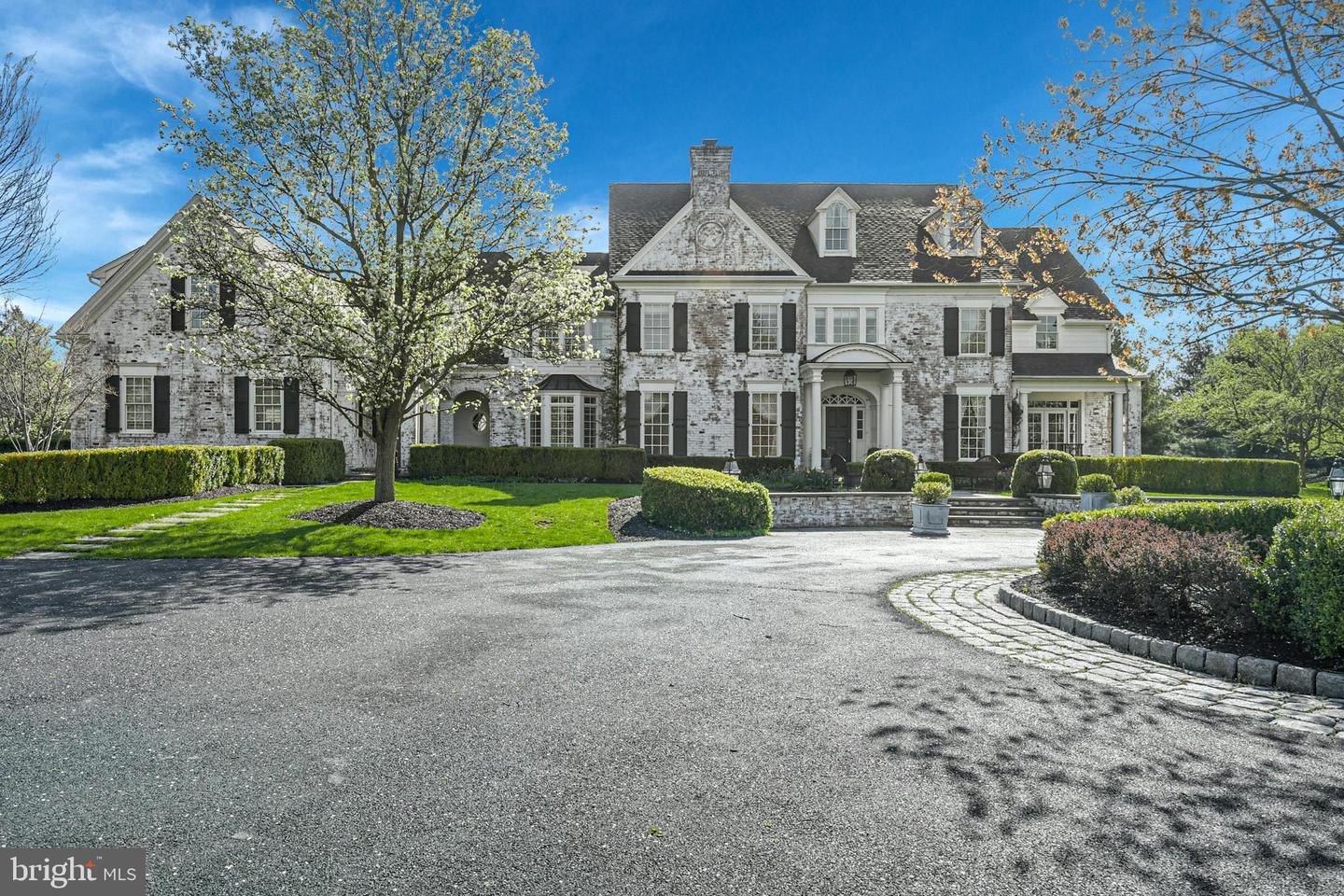 1749 Hawthorne Rd, Bethlehem, PA 18015 - MLS PANH2005594 - Coldwell Banker