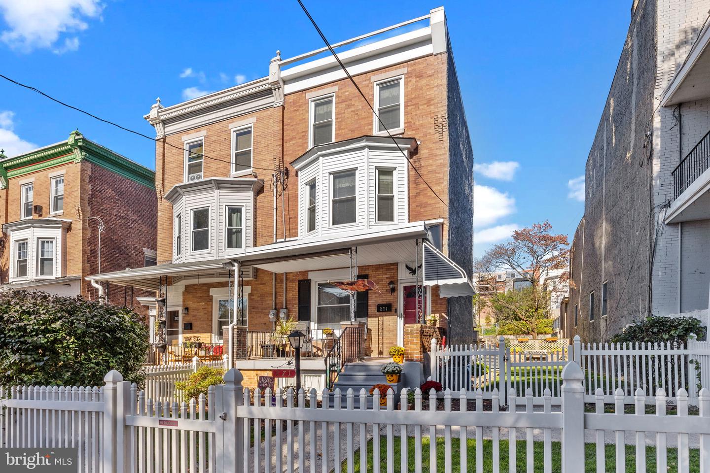 271 Rochelle Ave, Philadelphia, PA 19128 - MLS PAPH2172404 - Coldwell ...