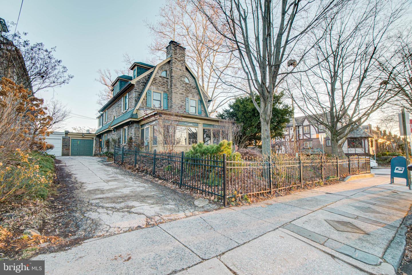 3328 W Queen Ln, Philadelphia, PA 19129 - MLS PAPH2190312 - Coldwell Banker