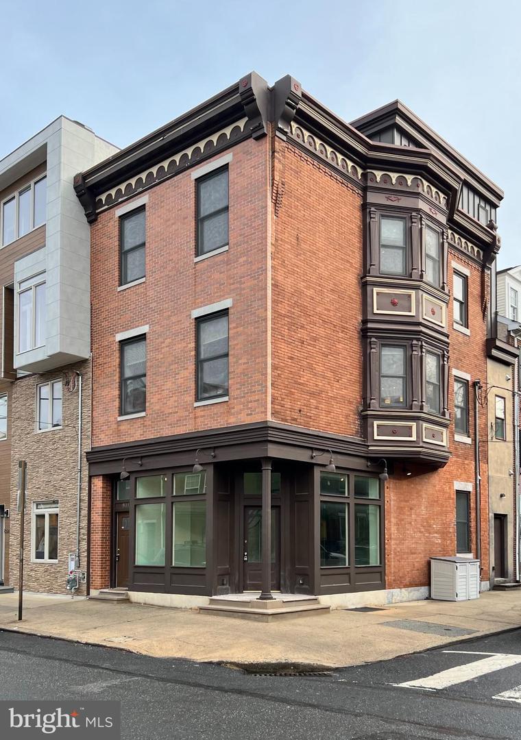 811 S 6th St, Philadelphia, PA 19147 - MLS PAPH2191030 - Coldwell Banker