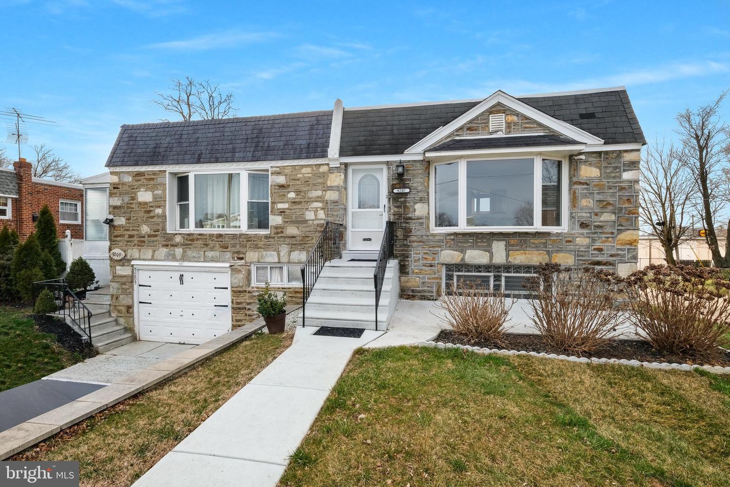 9207 Leon St, Philadelphia, PA 19114 - MLS PAPH2210150 - Coldwell Banker