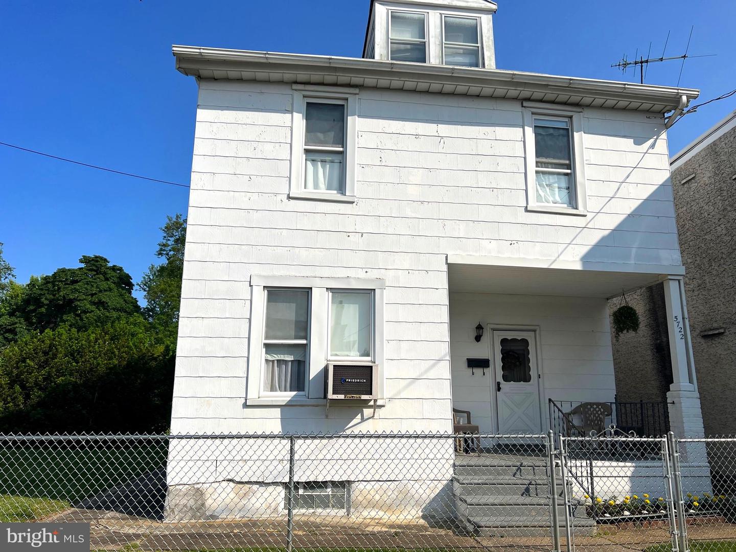 5722 Walker St, Philadelphia, PA 19135 - MLS PAPH2238796 - Coldwell Banker