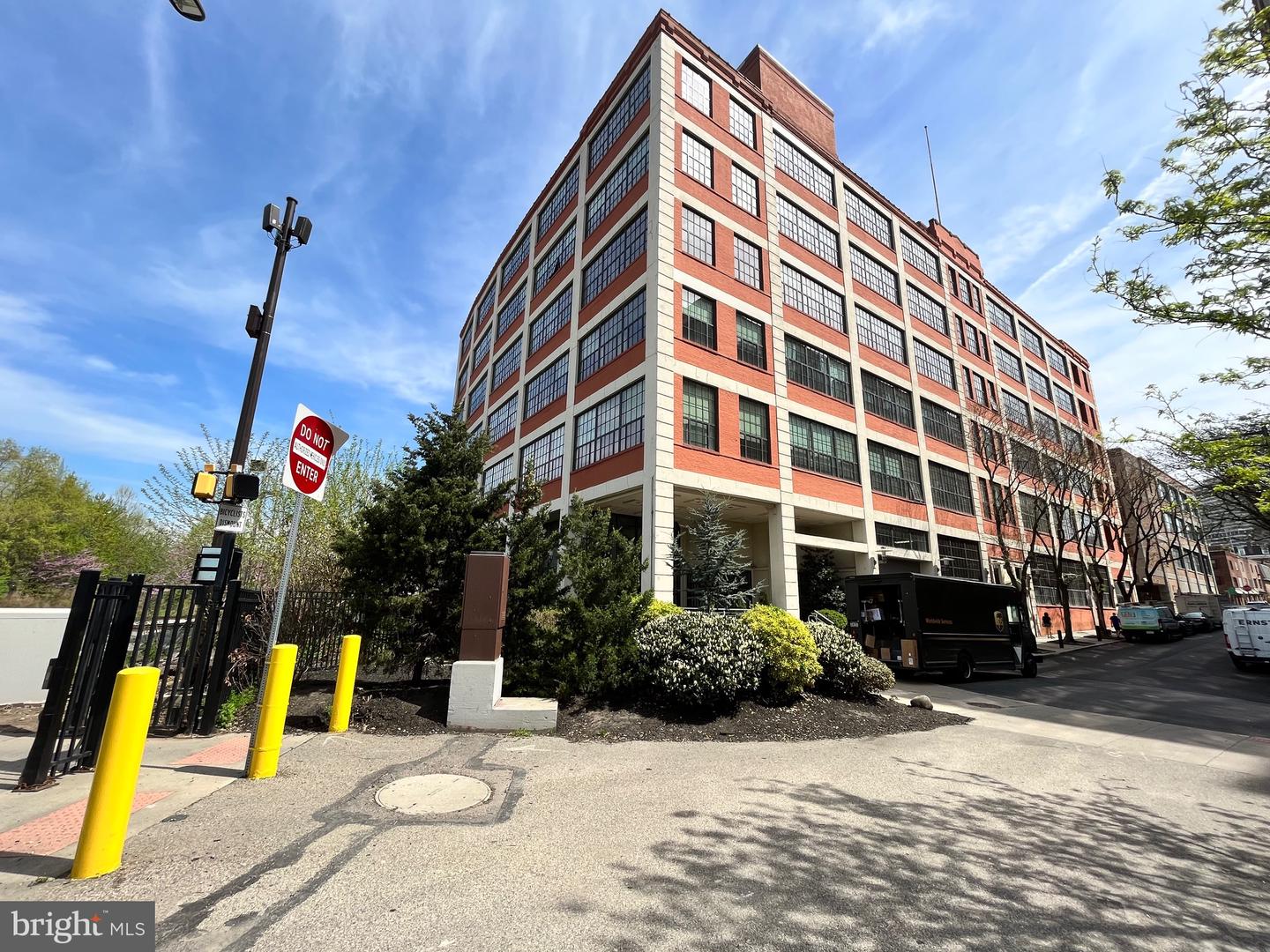 2429 Locust St #211, Philadelphia, PA 19103 - MLS PAPH2240906 ...