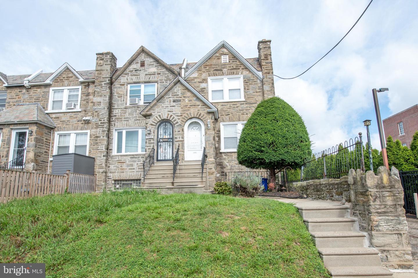 7160 Charles St, Philadelphia, PA 19135 - MLS PAPH2274786 - Coldwell Banker