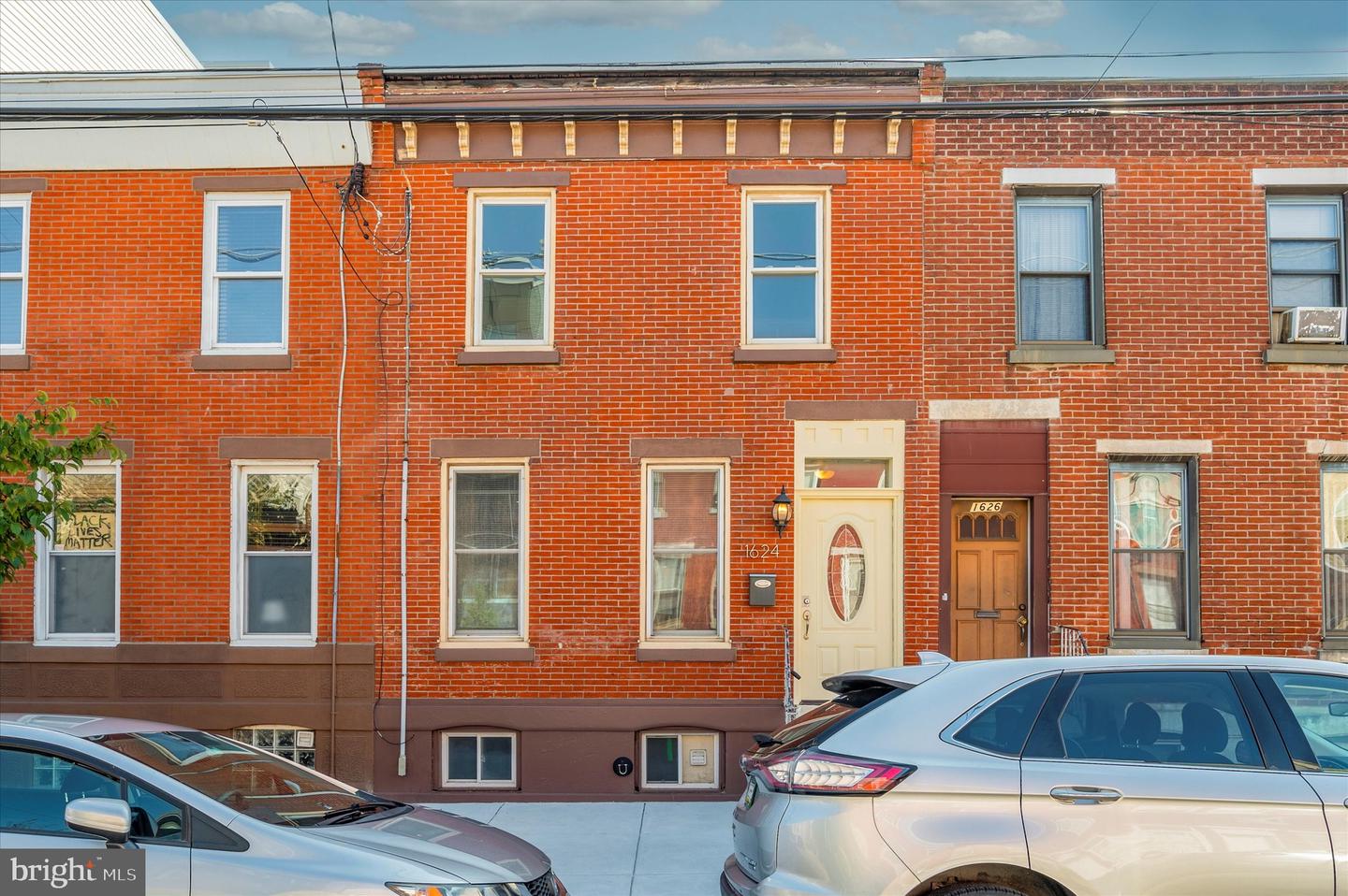 1624 Reed St, Philadelphia, PA 19146 - MLS PAPH2280204 - Coldwell Banker