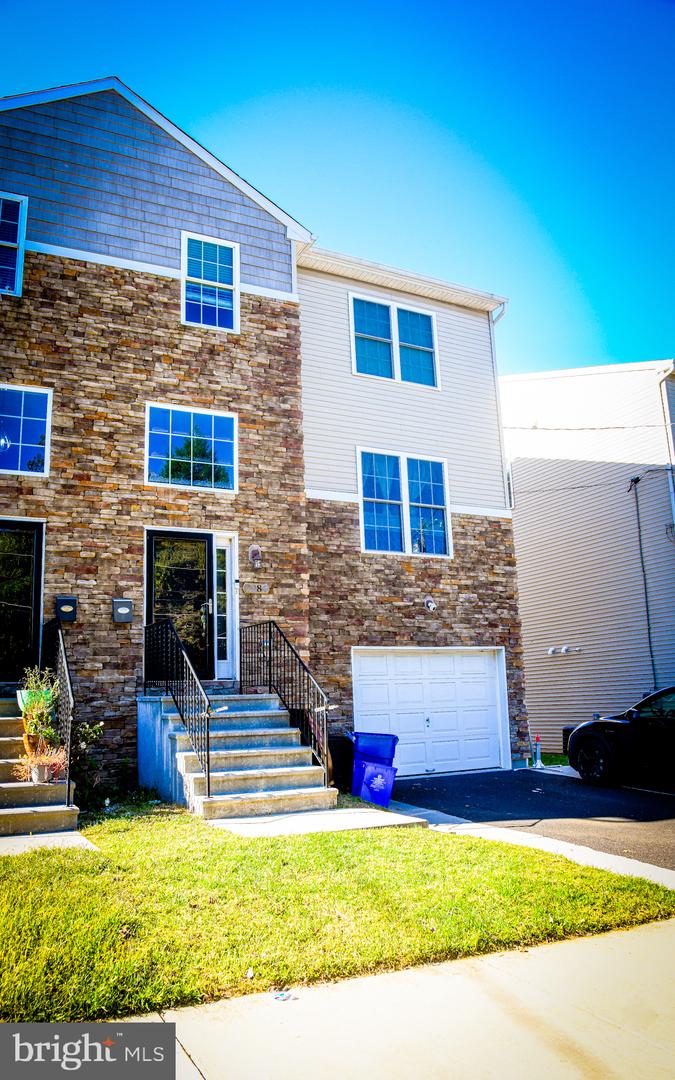 2984 Welsh Rd, Philadelphia, PA 19152 - MLS PAPH2287416 - Coldwell Banker