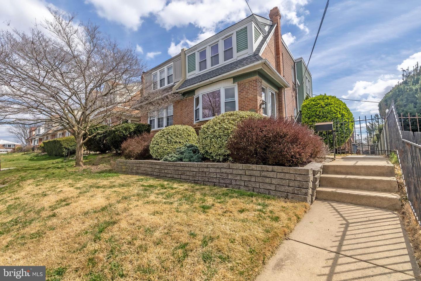 8327 Jeanes St, Philadelphia, PA 19111 - MLS PAPH2330378 - Coldwell Banker